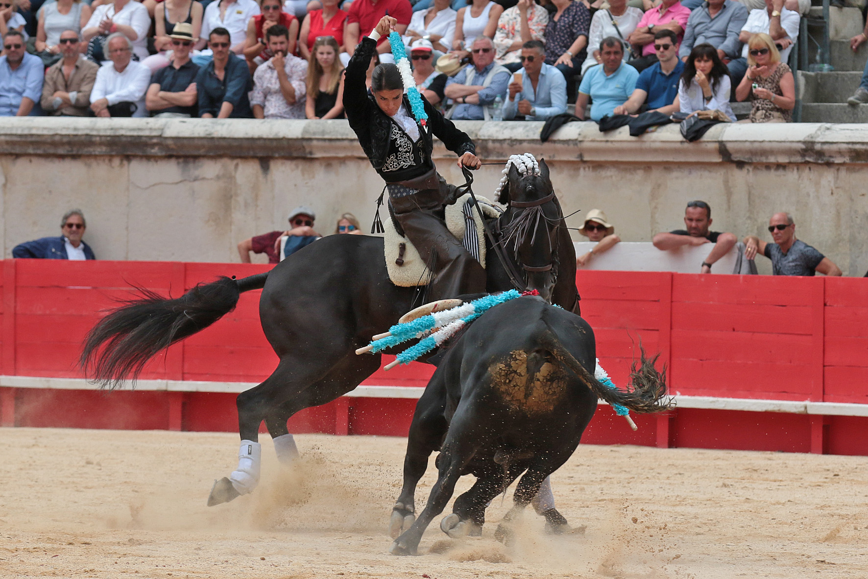 Nimes (Francia), lunes 21 de mayo de 2018. Festejo de rejones matinal ...