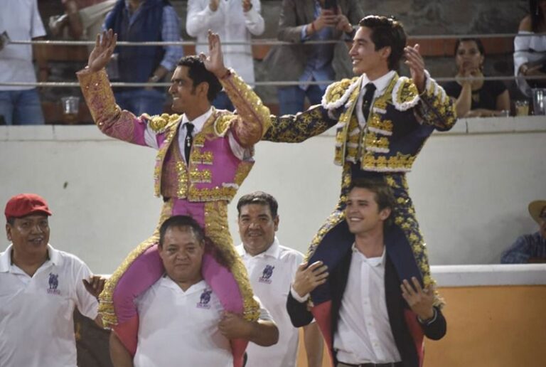 Ignacio Garibay y Armillita IV, a hombros en Juriquilla - Aplausos.es
