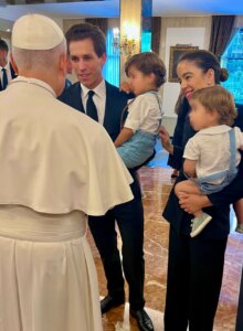 Ginés Martín recibe la bendición del Papa León XIV en su último ...